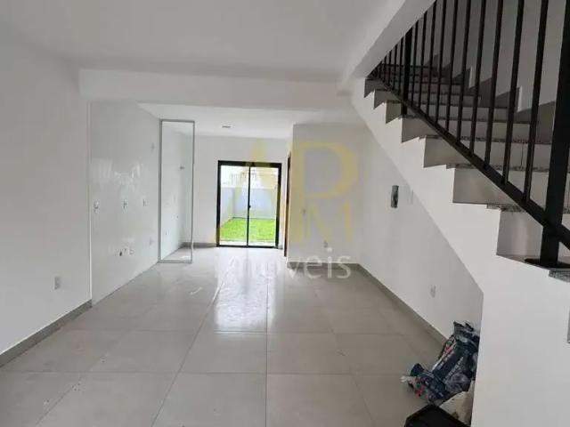 Casa / Sobrado para Venda em São José/SC Serraria 2 Quartos