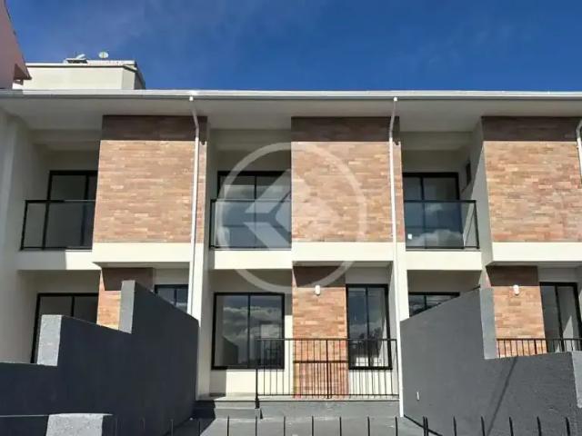 Casa / Sobrado para Venda em São José/SC Serraria 2 Quartos