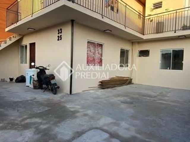 Casa / Sobrado para Venda em São José/SC Serraria 3 Quartos