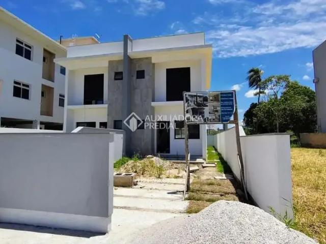 Casa / Sobrado para Venda em São José/SC Sertão do Maruim 3 Quartos