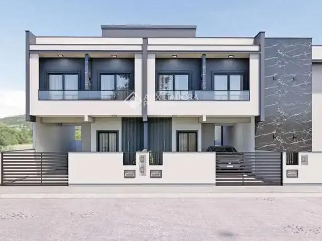 Casa / Sobrado para Venda em São José/SC Sertão do Maruim 3 Quartos