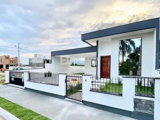 Casa / Sobrado para Venda em São José/SC Sertão do Maruim 3 Quartos
