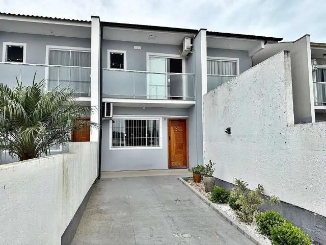 Casa / Sobrado para Venda em São José/SC Sertão do Maruim 2 Quartos