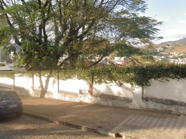 Casa / Sobrado para Venda em São Lourenço/MG Centro 3 Quartos