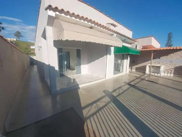 Casa / Sobrado para Venda em São Lourenço/MG Jardim das Oliveiras 2 Quartos