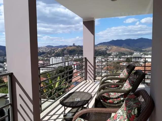 Casa / Sobrado para Venda em São Lourenço/MG Parque Olímpico 4 Quartos