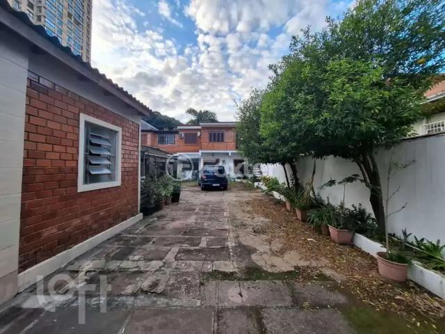 Casa / Sobrado para Venda em São Leopoldo/RS Centro 3 Quartos