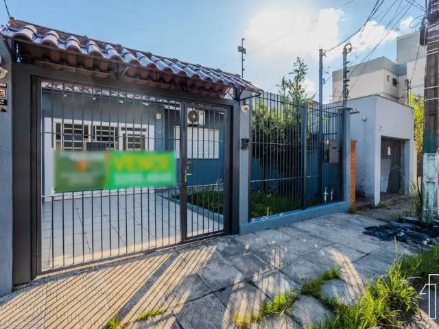Casa / Sobrado para Venda em São Leopoldo/RS Centro 3 Quartos