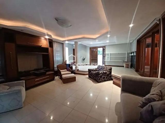 Casa / Sobrado para Venda em São Leopoldo/RS Centro 4 Quartos