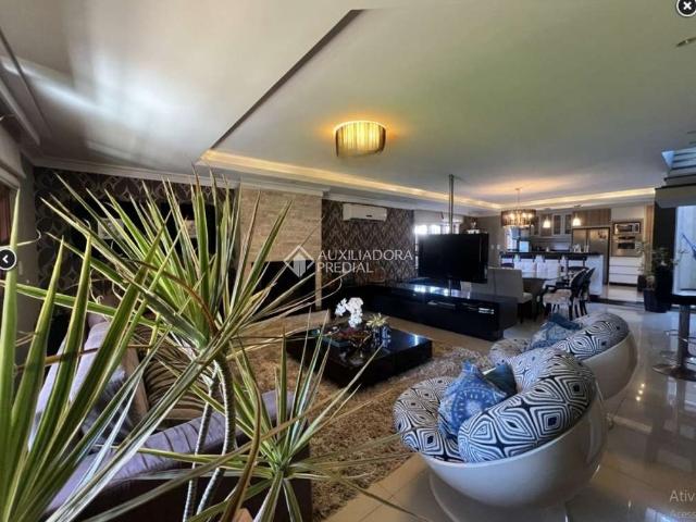Casa / Sobrado para Venda em São Leopoldo/RS Cristo Rei 4 Quartos