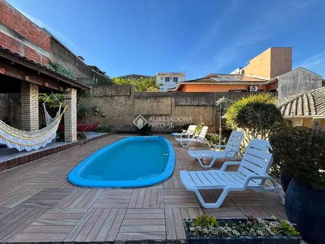 Casa / Sobrado para Venda em São Leopoldo/RS Feitoria 4 Quartos