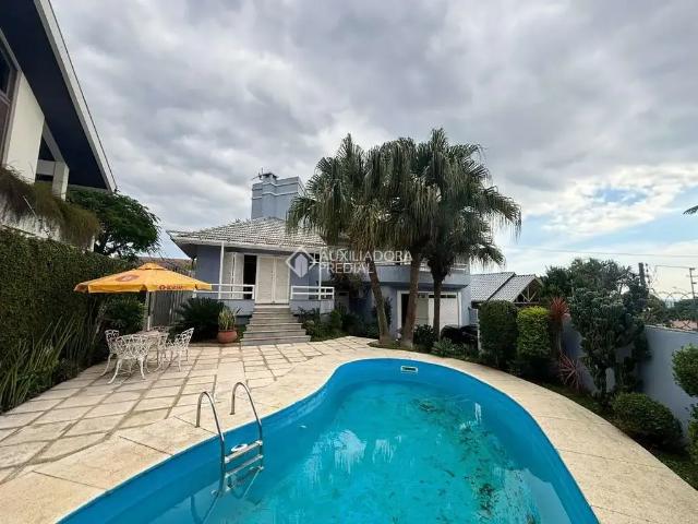 Casa / Sobrado para Venda em São Leopoldo/RS Feitoria 3 Quartos