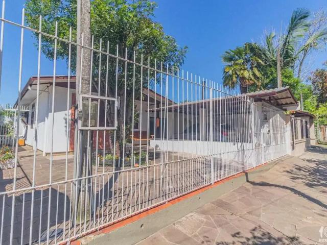 Casa / Sobrado para Venda em São Leopoldo/RS Feitoria 3 Quartos