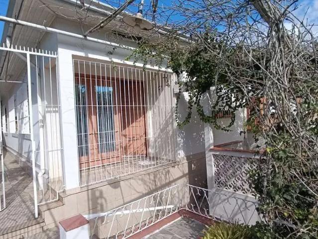 Casa / Sobrado para Venda em São Leopoldo/RS Fião 3 Quartos
