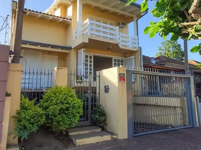 Casa / Sobrado para Venda em São Leopoldo/RS Fião 3 Quartos
