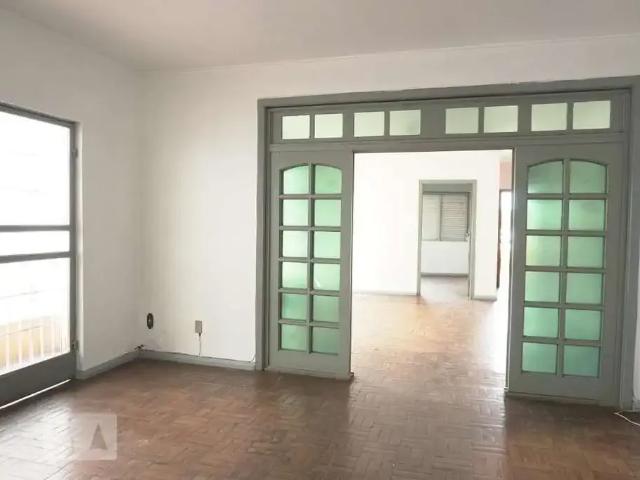 Casa / Sobrado para Venda em São Leopoldo/RS Jardim América 5 Quartos