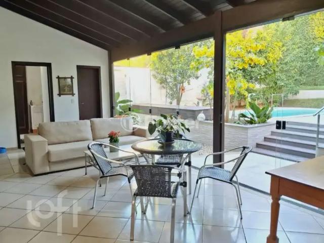 Casa / Sobrado para Venda em São Leopoldo/RS Jardim América 3 Quartos