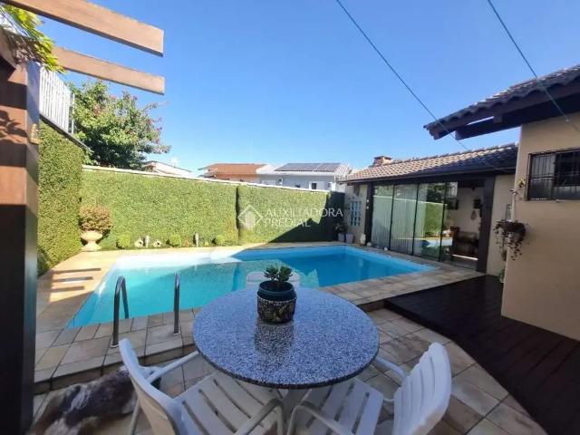 Casa / Sobrado para Venda em São Leopoldo/RS Jardim América 3 Quartos