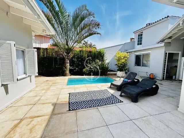 Casa / Sobrado para Venda em São Leopoldo/RS Pinheiro 4 Quartos