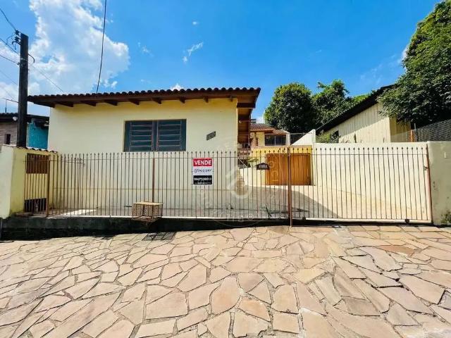 Casa / Sobrado para Venda em São Leopoldo/RS Scharlau 3 Quartos