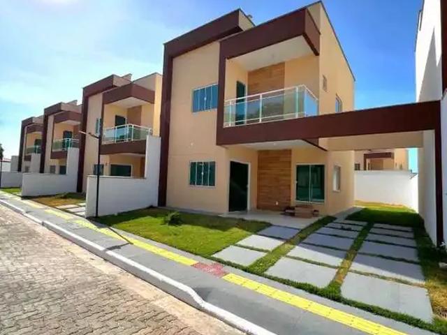Casa / Sobrado para Venda em São Luís/MA Alto do Calhau 3 Quartos
