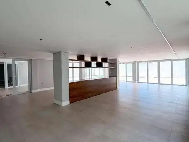 Casa / Sobrado para Venda em São Luís/MA Alto do Calhau 7 Quartos