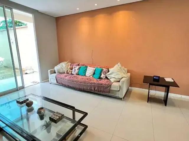 Casa / Sobrado para Venda em São Luís/MA Calhau 4 Quartos