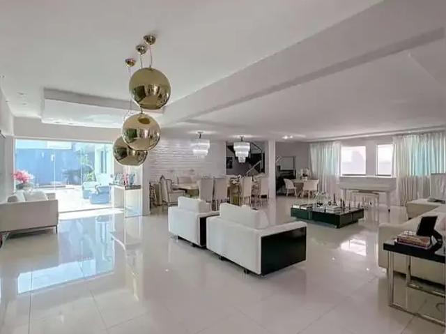 Casa / Sobrado para Venda em São Luís/MA Calhau 5 Quartos