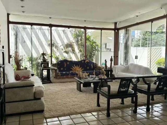 Casa / Sobrado para Venda em São Luís/MA Calhau 3 Quartos
