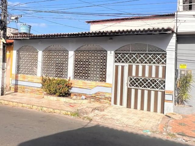 Casa / Sobrado para Venda em São Luís/MA COHAB Anil III 5 Quartos