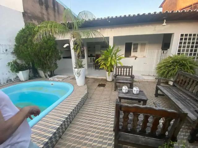 Casa / Sobrado para Venda em São Luís/MA Recanto dos Vinhais 3 Quartos