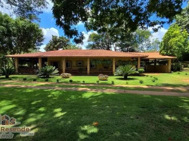 Casa / Sobrado para Venda em São Luiz do Paraitinga/SP Zona Rural 9 Quartos