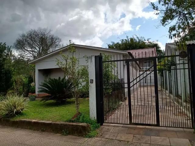Casa / Sobrado para Venda em São Sebastião do Caí/RS Centro 8 Quartos