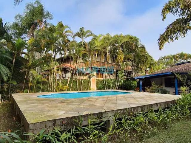 Casa / Sobrado para Venda em São Sebastião/SP Camburi 4 Quartos