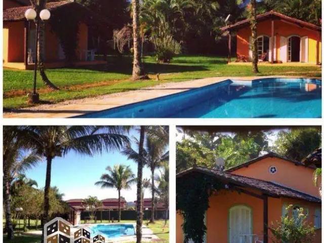 Casa / Sobrado para Venda em São Sebastião/SP Camburi 5 Quartos