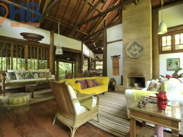 Casa / Sobrado para Venda em São Sebastião/SP Camburi 3 Quartos