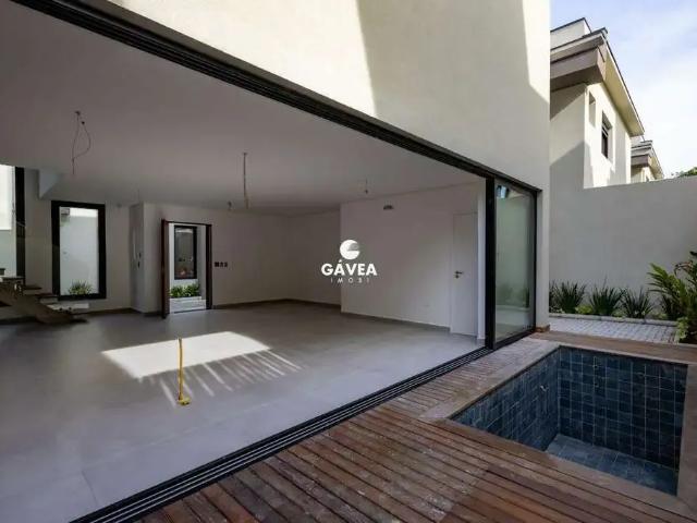 Casa / Sobrado para Venda em São Sebastião/SP Camburi 3 Quartos
