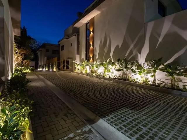 Casa / Sobrado para Venda em São Sebastião/SP Camburi 3 Quartos