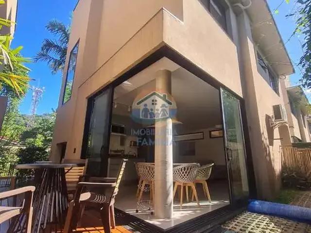 Casa / Sobrado para Venda em São Sebastião/SP Camburi 3 Quartos