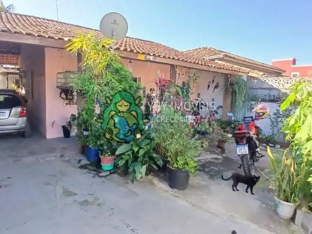 Casa / Sobrado para Venda em São Sebastião/SP Canto do Mar 3 Quartos