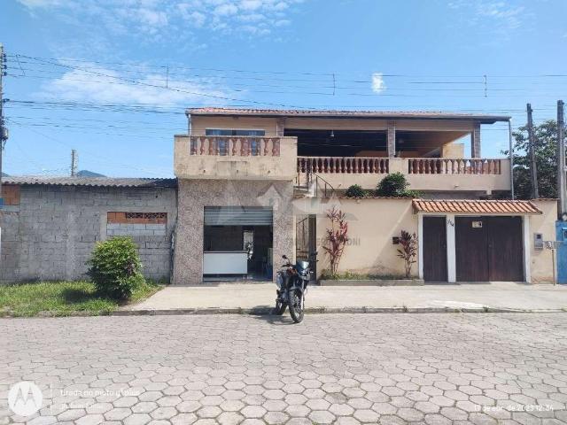 Casa / Sobrado para Venda em São Sebastião/SP Canto do Mar 4 Quartos