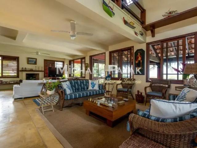 Casa / Sobrado para Venda em São Sebastião/SP Centro 5 Quartos
