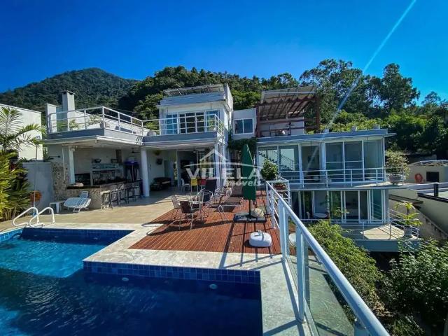 Casa / Sobrado para Venda em São Sebastião/SP Cigarras 3 Quartos
