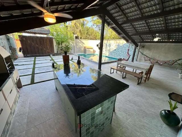 Casa / Sobrado para Venda em São Sebastião/SP Boiçucanga 4 Quartos