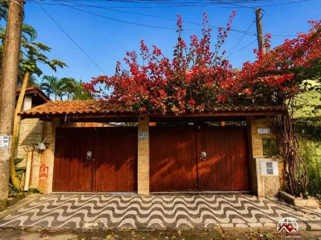 Casa / Sobrado para Venda em São Sebastião/SP Boiçucanga 5 Quartos