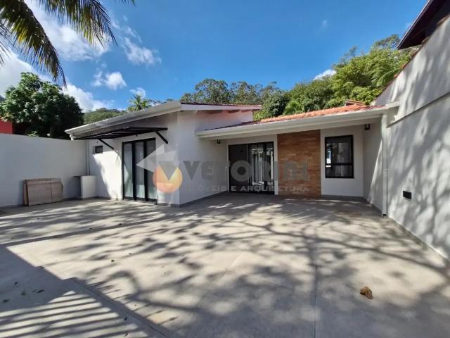 Casa / Sobrado para Venda em São Sebastião/SP Barequecaba 4 Quartos