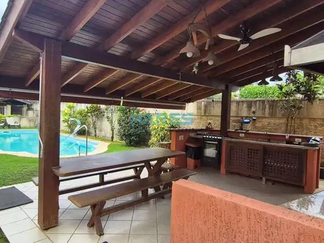 Casa / Sobrado para Venda em São Sebastião/SP Barra do Sahy 4 Quartos