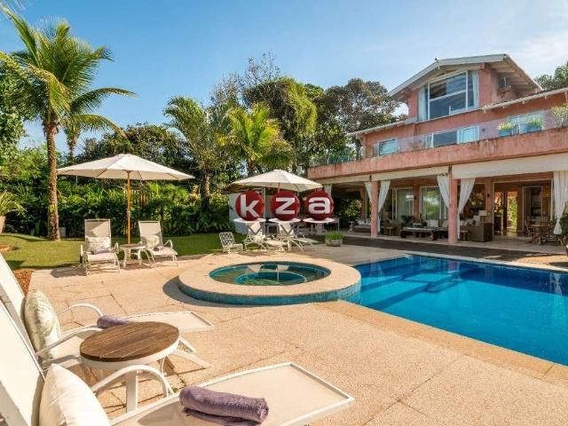 Casa / Sobrado para Venda em São Sebastião/SP Barra do Una 6 Quartos