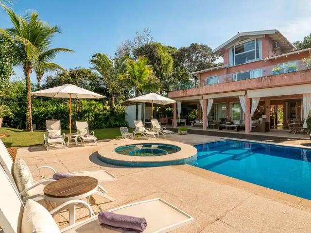 Casa / Sobrado para Venda em São Sebastião/SP Barra do Una 6 Quartos