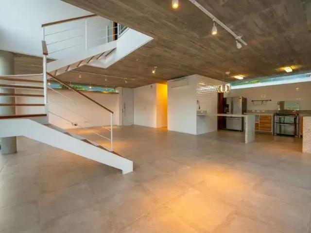 Casa / Sobrado para Venda em São Sebastião/SP Guaecá 4 Quartos